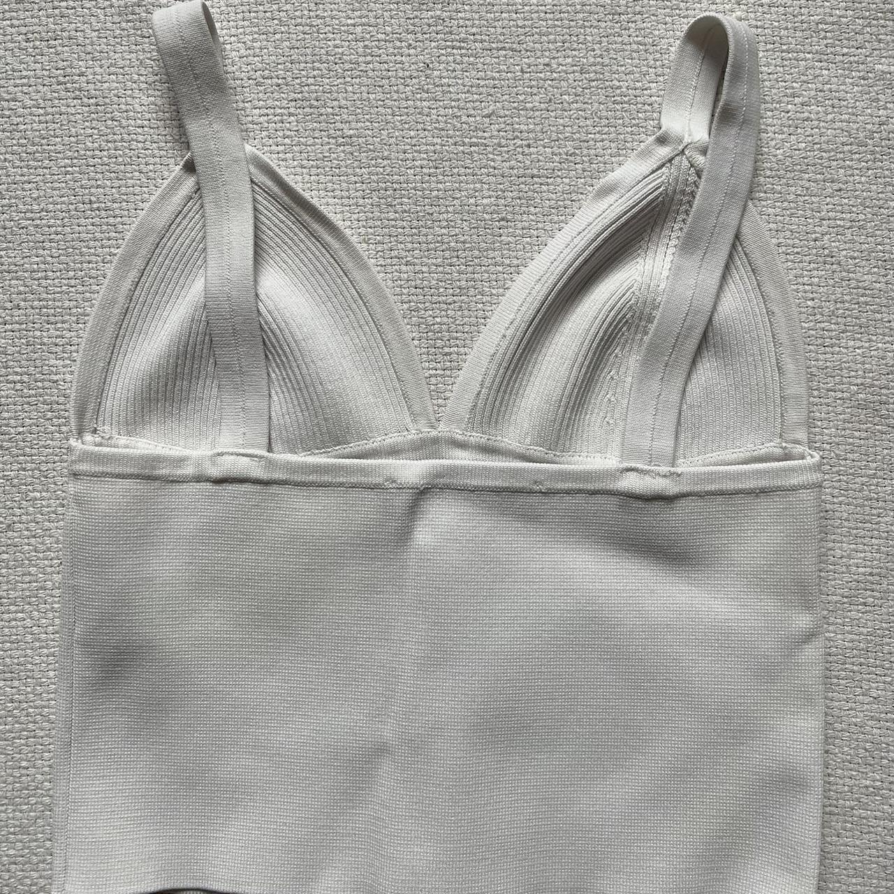 Zara white triangle tank top Only worn a couple of... - Depop