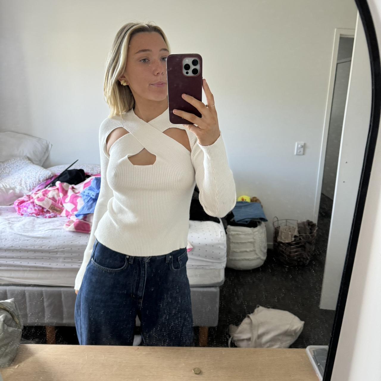 Ena pelly long sleeve Never worn brand new Size 8 - Depop