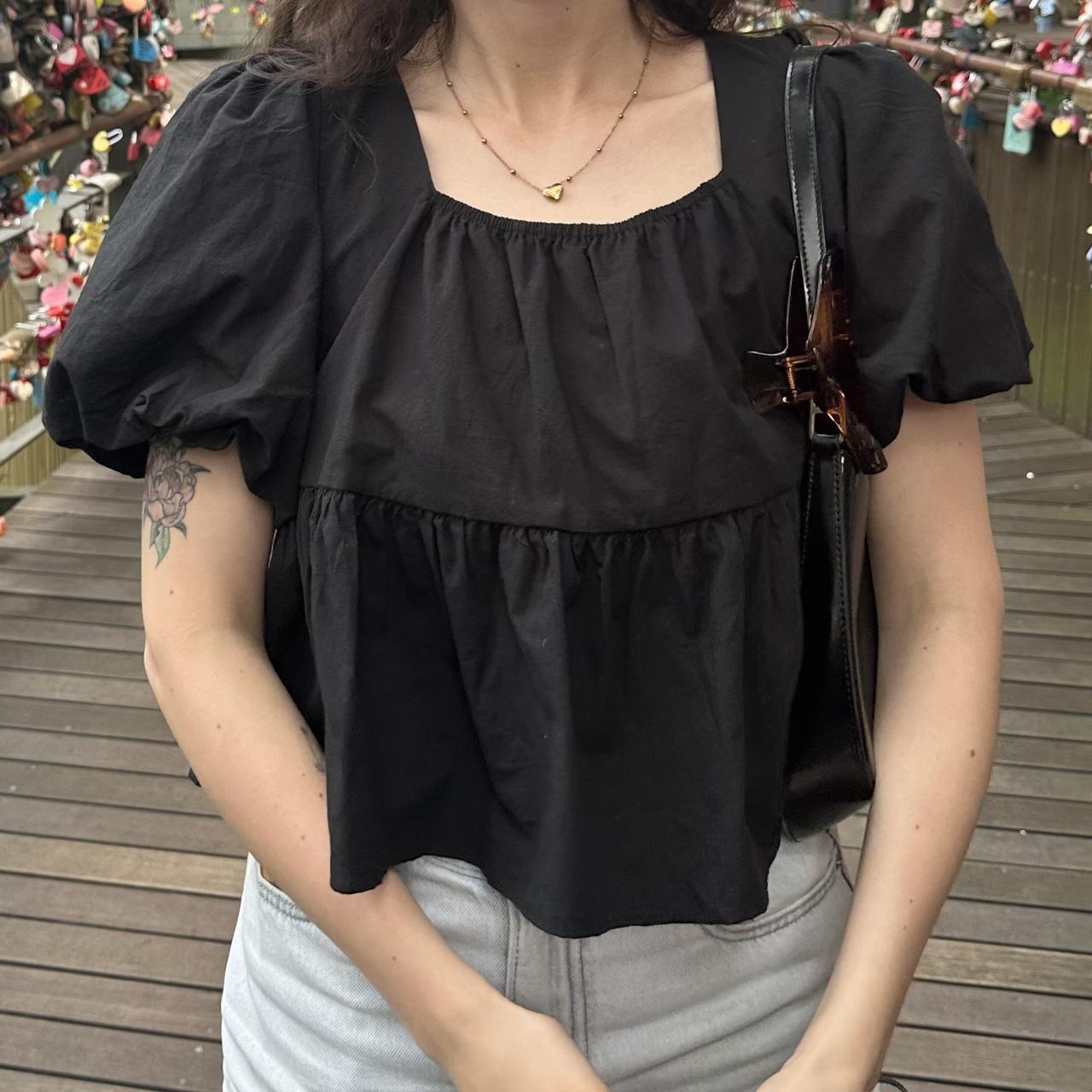 Black Puffy Sleeve Crop Top Bought in Korea, worn a... - Depop