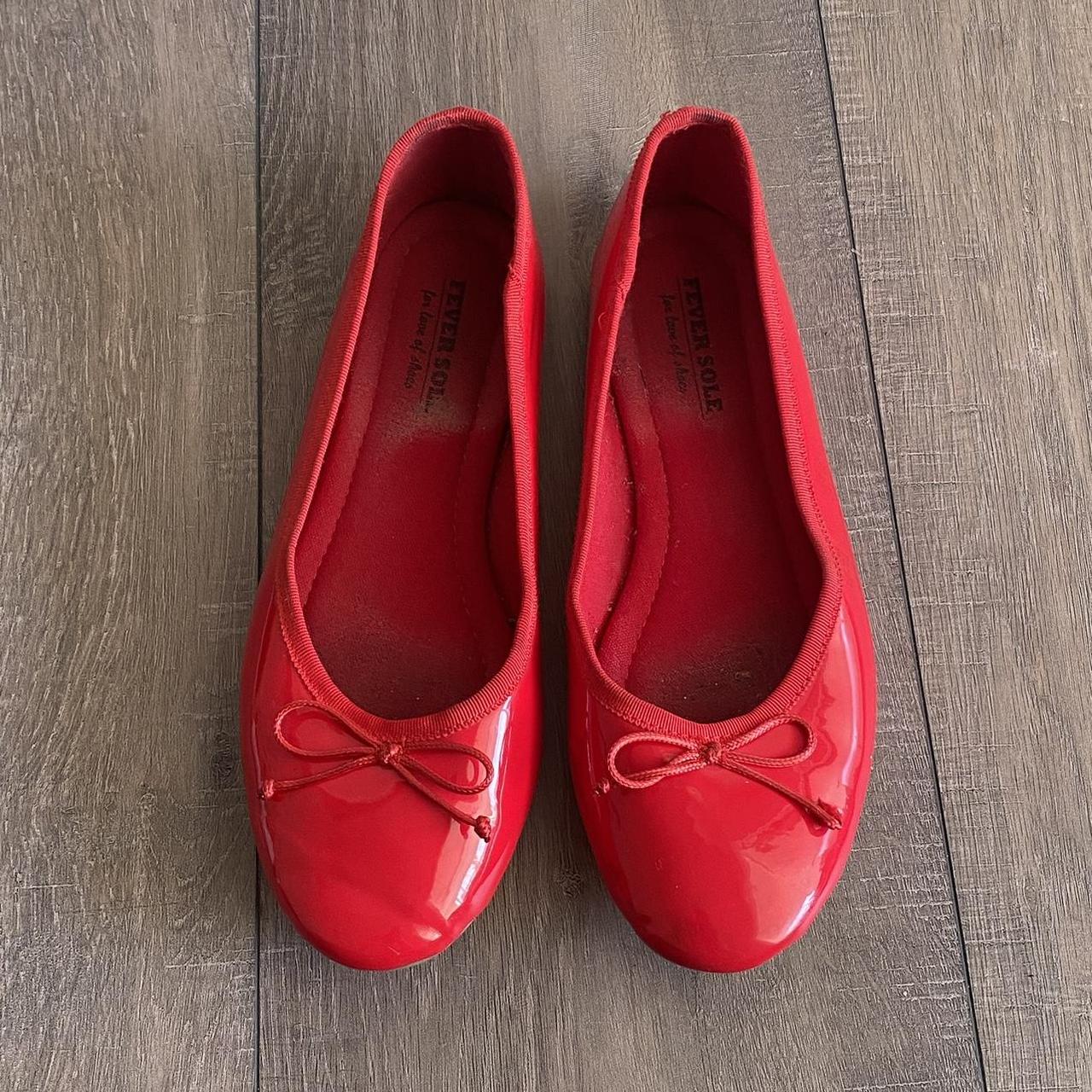 Adorable little red ballet flats Red patent In great... - Depop