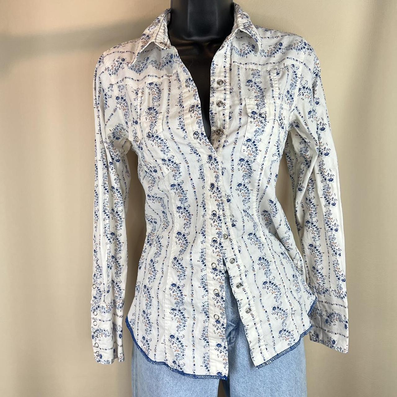 Western floral blouse. Brand Roper. Size small.... - Depop