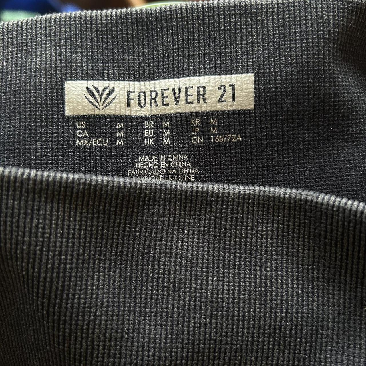 Forever 21 Women's Black and Grey Shorts | Depop