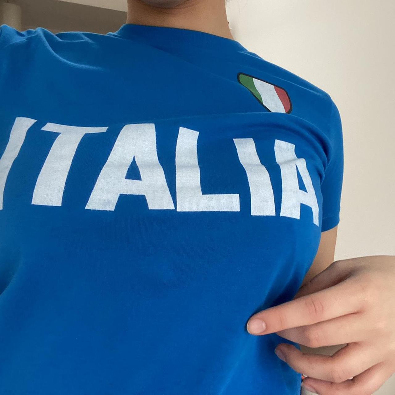 •2000s Italia Italy blue football top baby tee with... - Depop