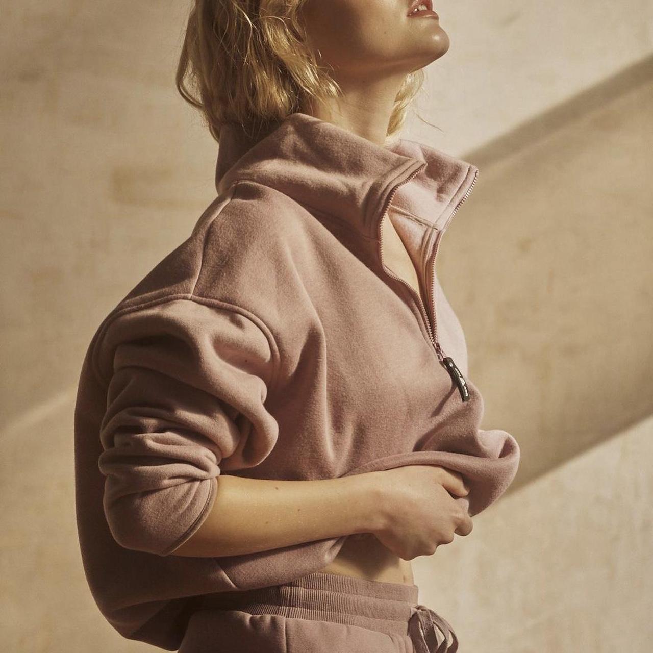 4th Arq Dakota half zip in blush. Size... - Depop