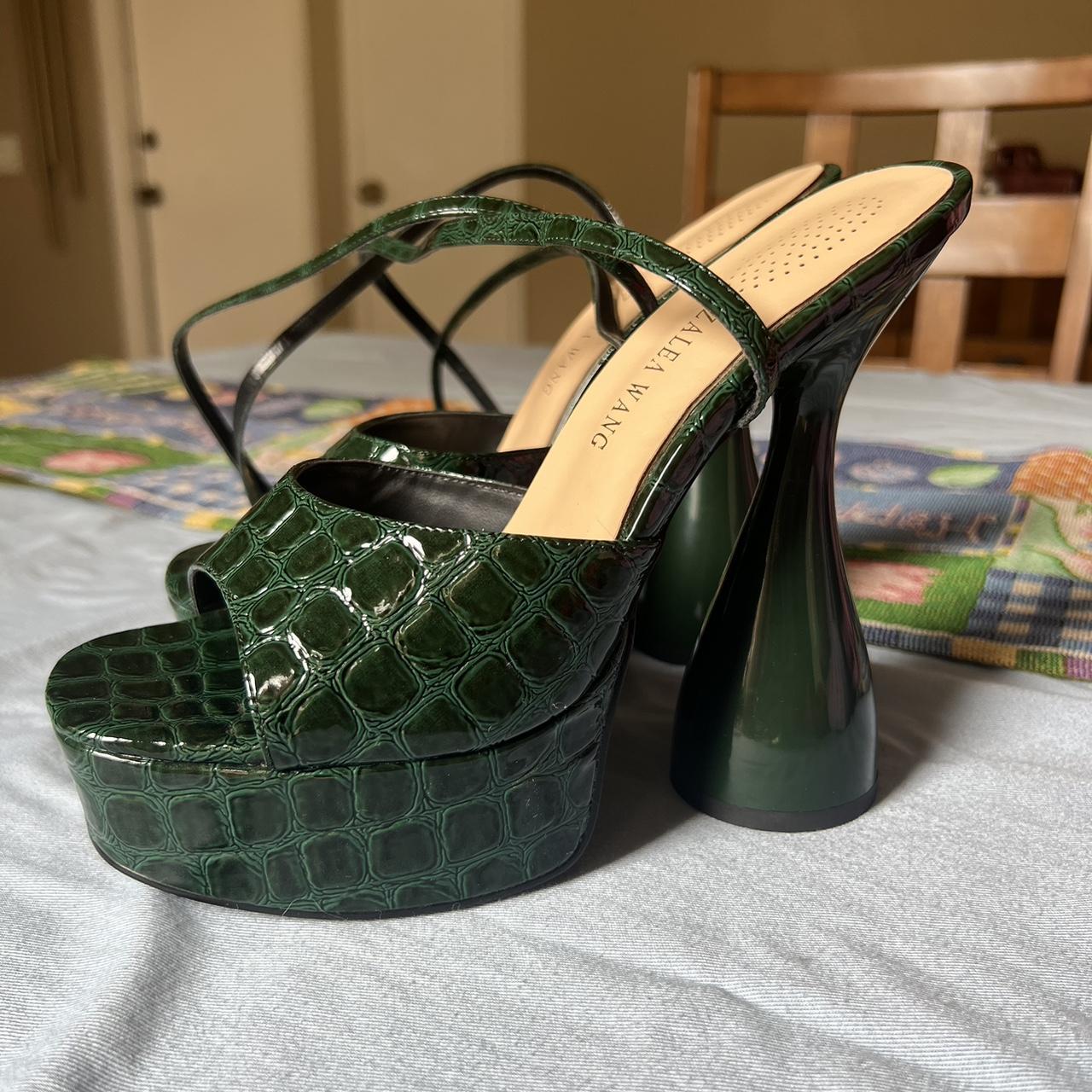 Azalea Wang chunky green croc sandal , only worn... - Depop