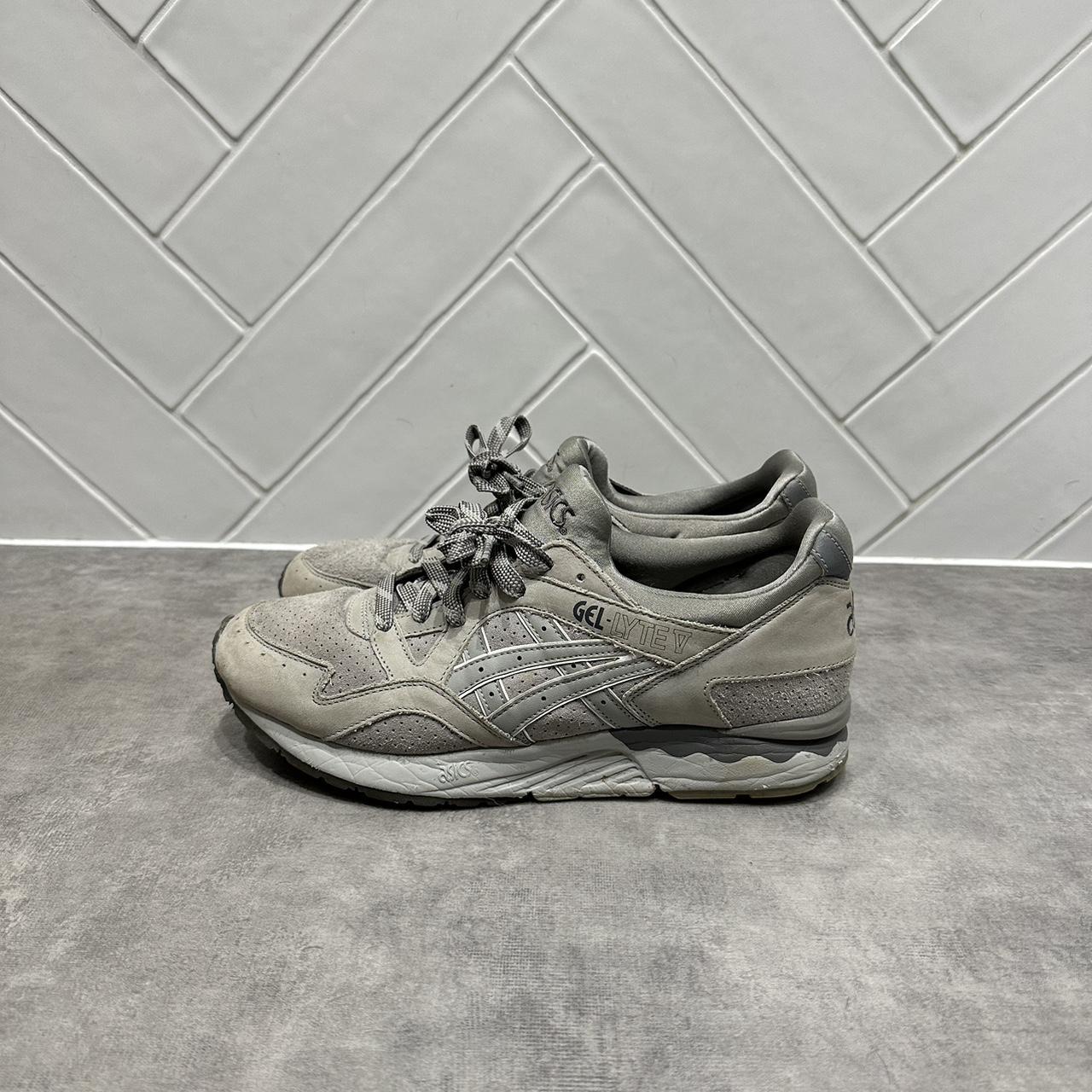 ASICS Grey suede Size 8 - Depop