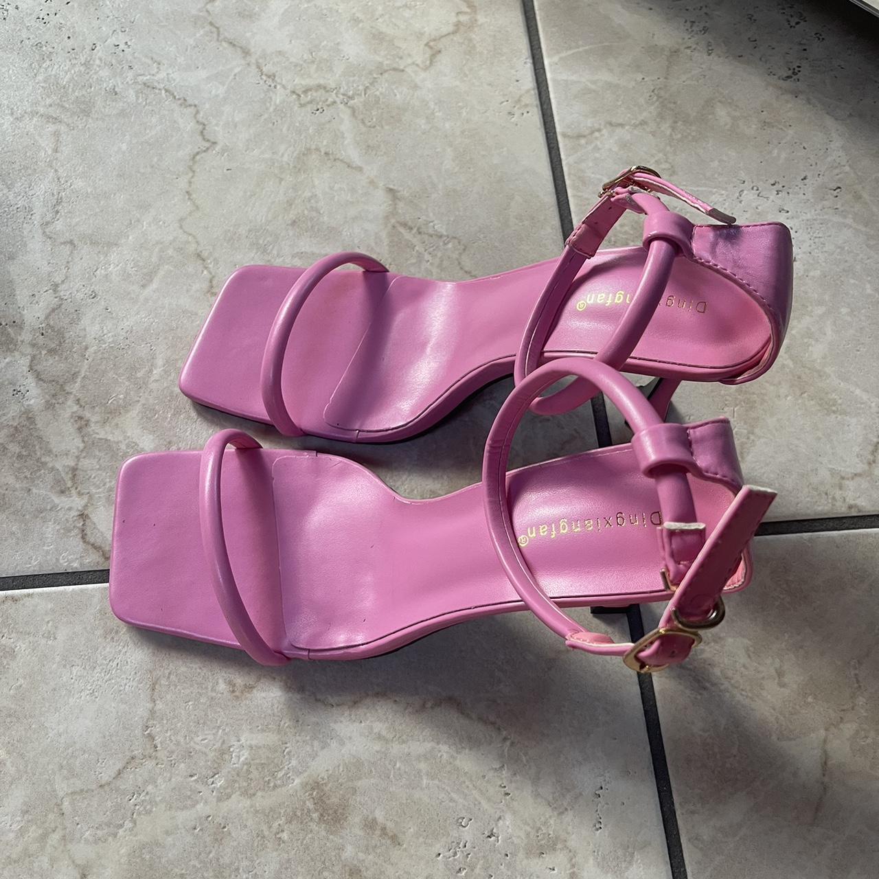 Sandali color rosa barbie nuovi! Vestono num39,... - Depop