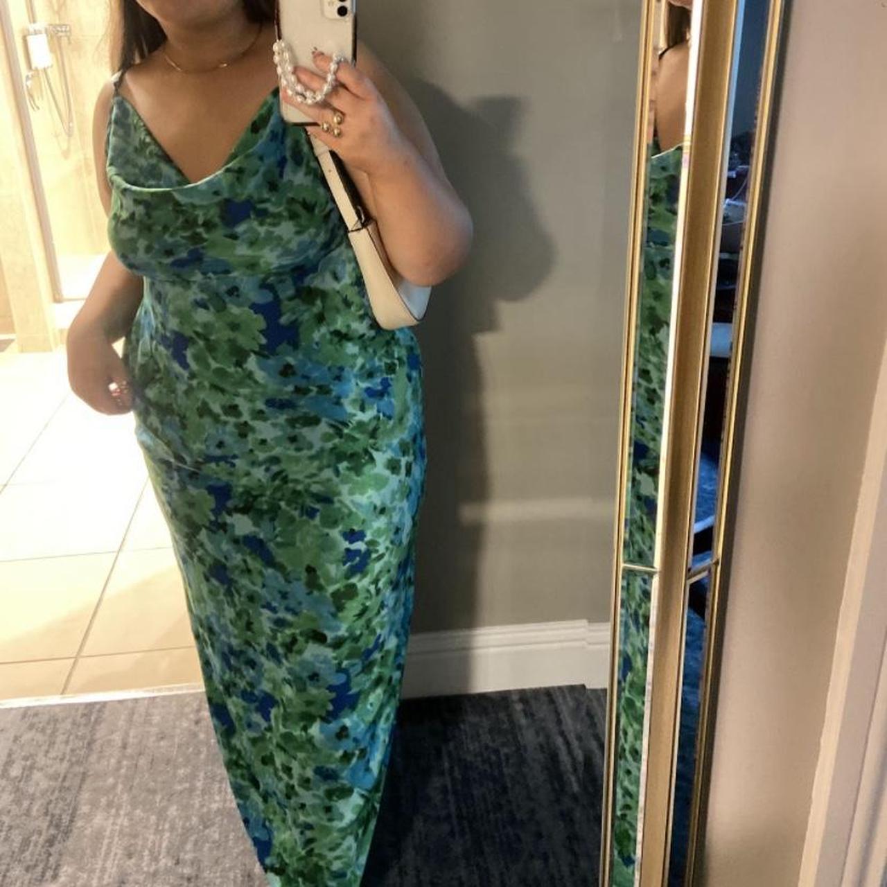 Boohoo maxi dress Only worn once, as seen in photo🤞🏼 - Depop