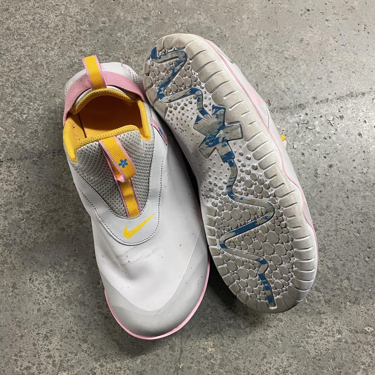 nike pulse nurse shoes size 11 - Depop