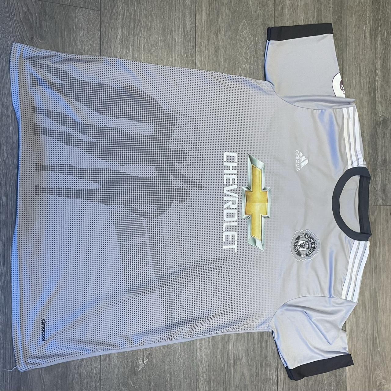 Manchester United third kit 2017/18 - Depop