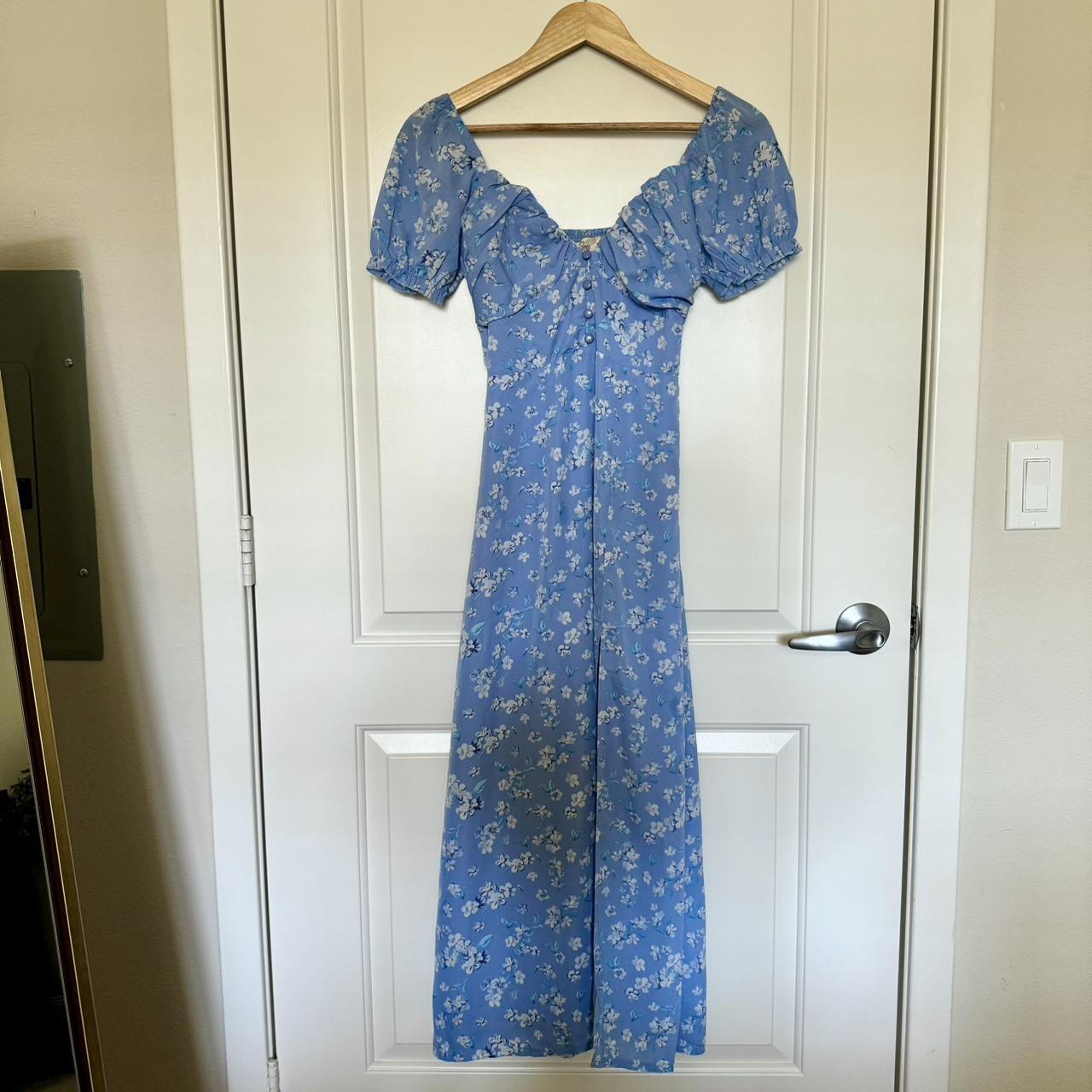 Ruby Sees Light Blue Floral Short Sleeve Side Zip... - Depop