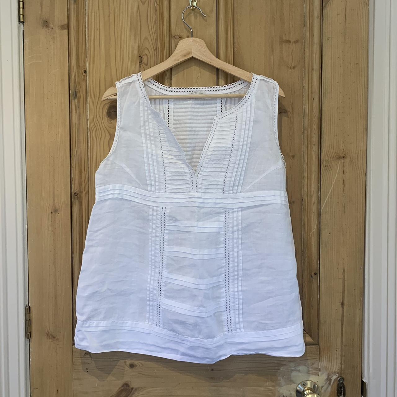 MASSIMO DUTTI TOP Gorgeous white Massimo Dutti top... - Depop