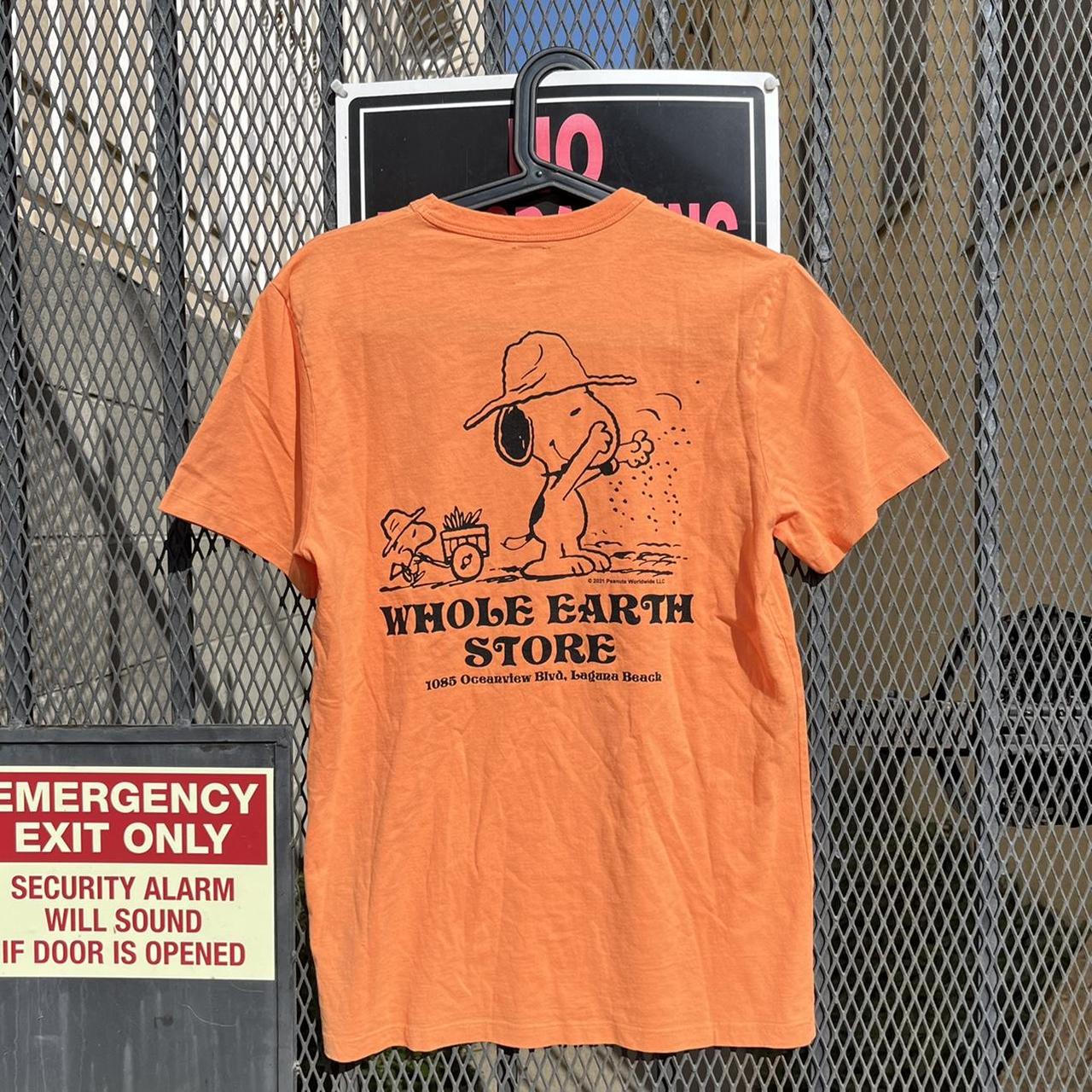 SNOOPY T SHIRT Whole Earth Store TSPTR Sporting... - Depop
