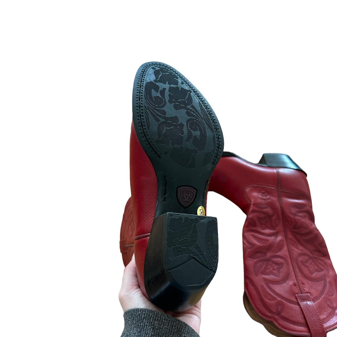 Ariat Women's Red and Black Boots | Depop
