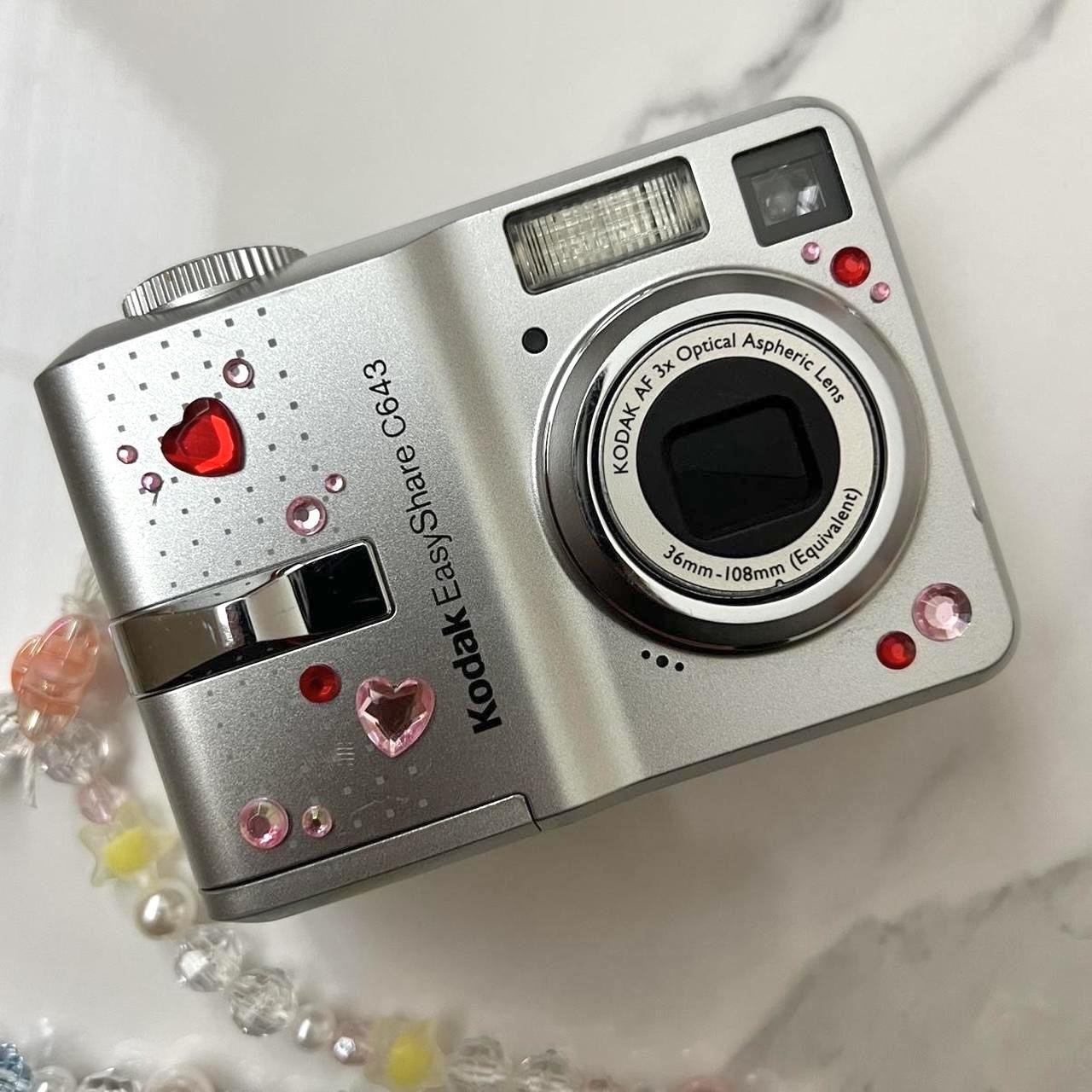 Super cute silver Kodak Easychare C643 compact... - Depop