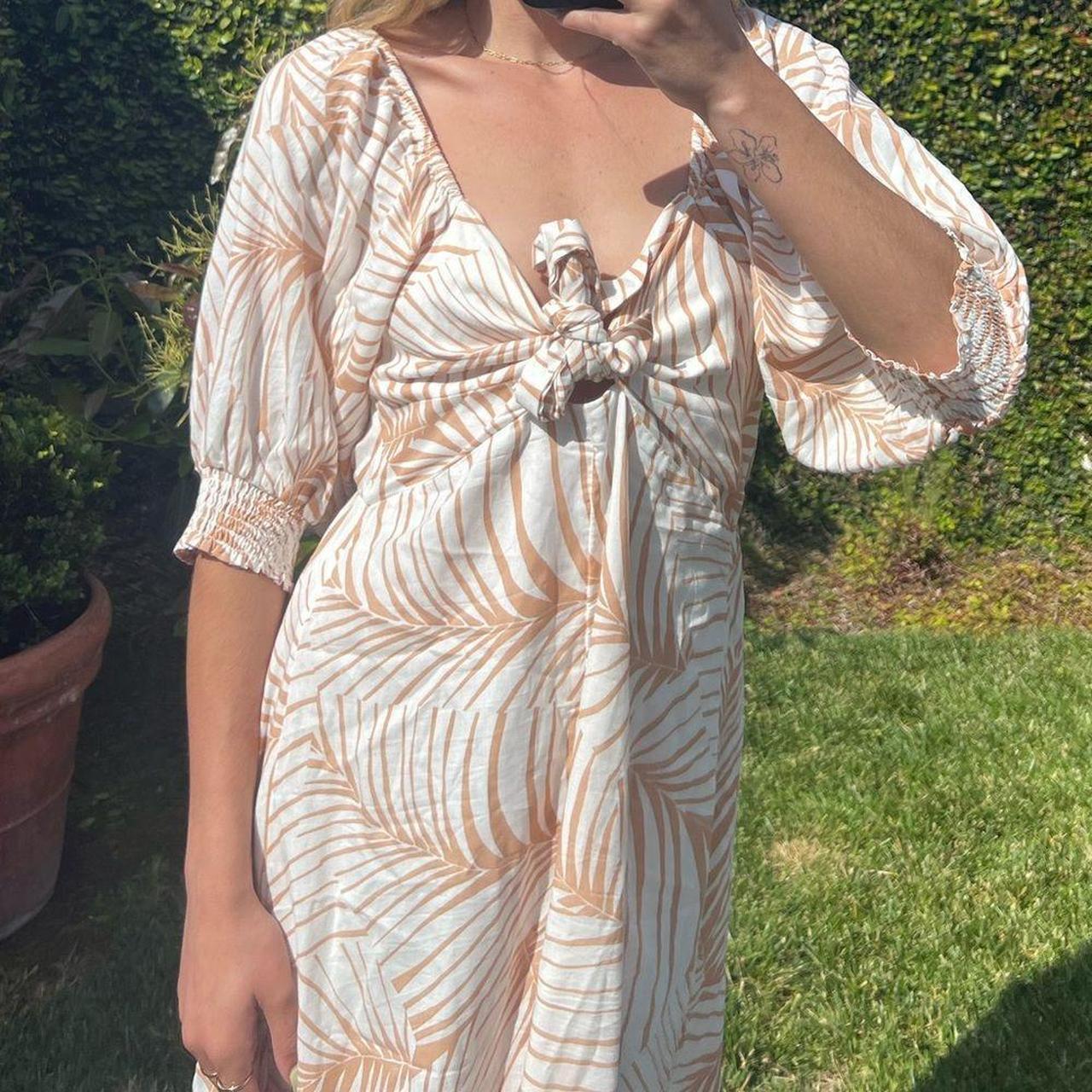 Roxy dress. Never worn perfect condition size M - Depop