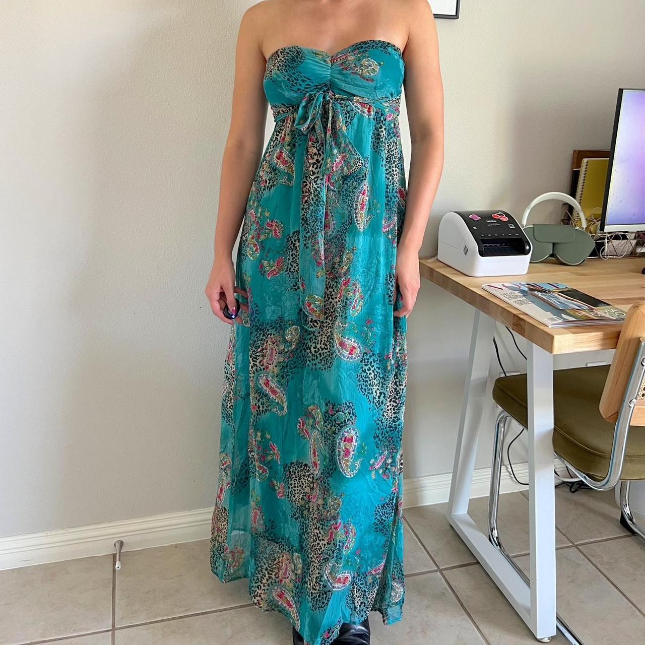 💗🌸🦋Y2K MAXI DRESS🦋🌸💗 - Early 2000s Fire Los Angeles... - Depop