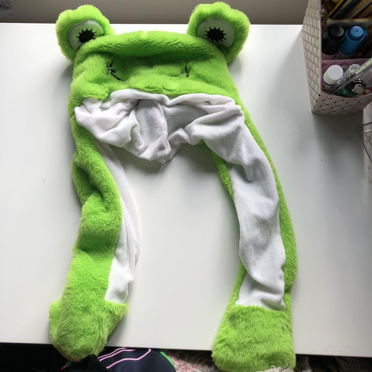 Adorable froggy frog hat with squeezy inflatable... - Depop