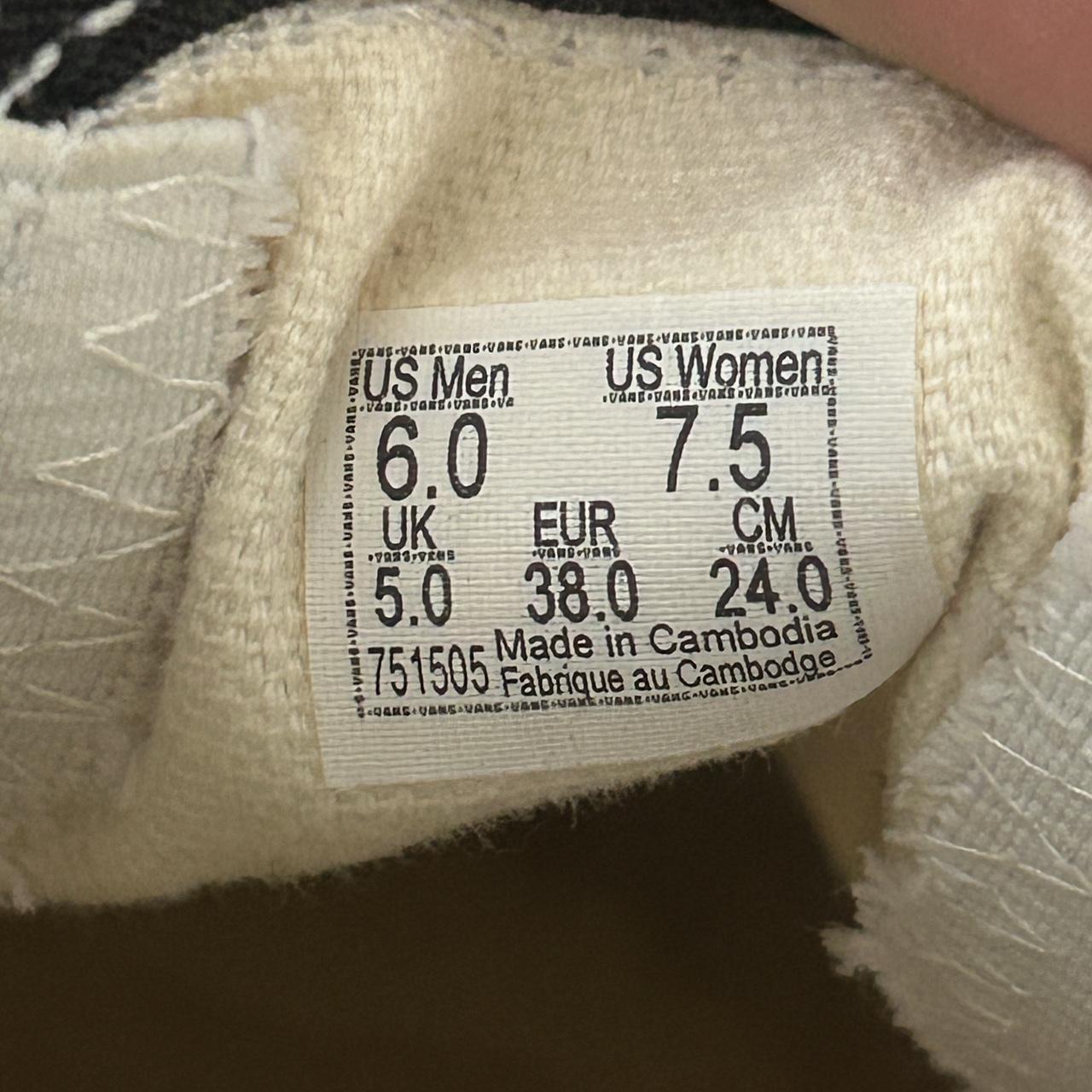 Chequered Vans Worn a harmful of times. Size 38 - Depop