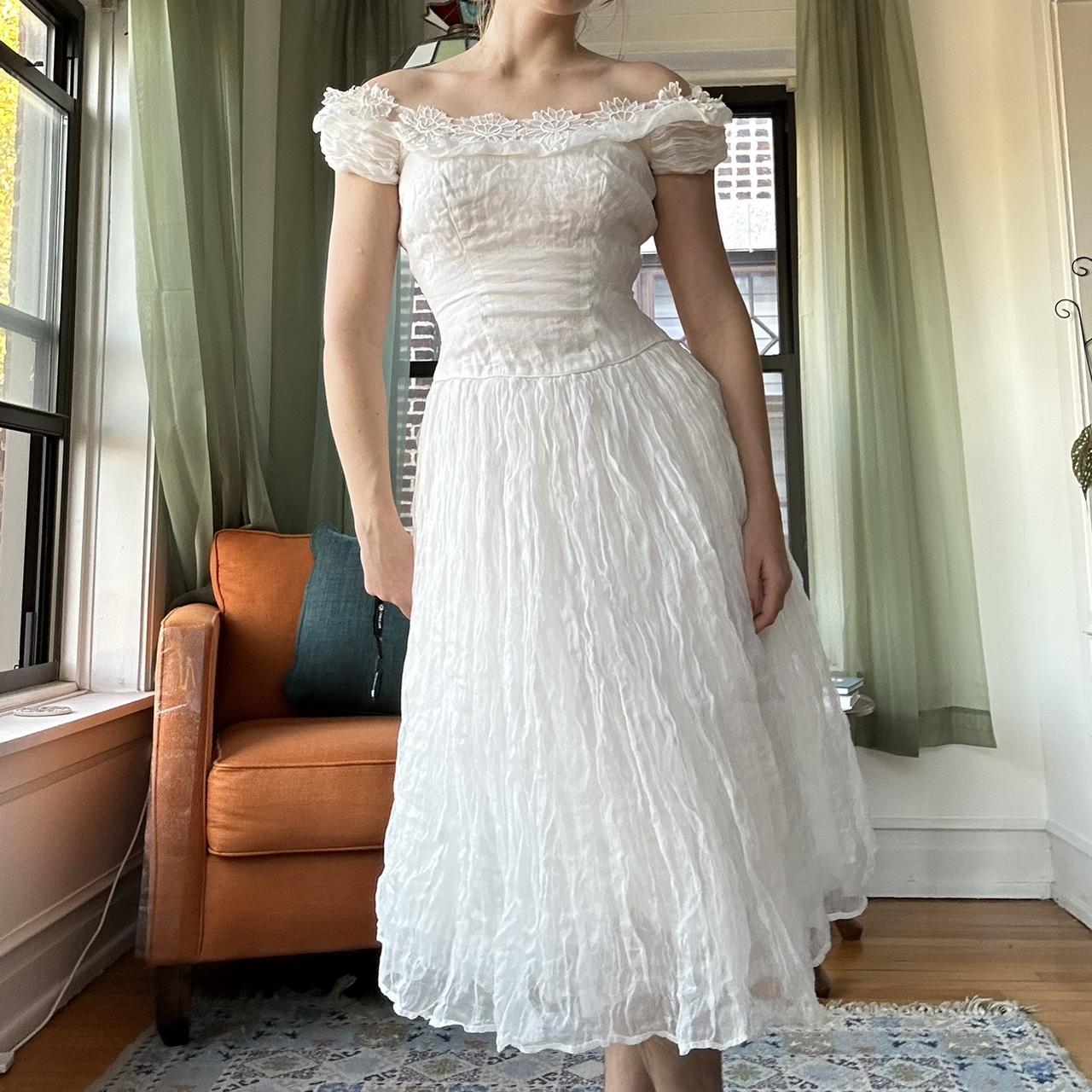 👰‍♀️1950s Drop Waist Wedding Dress👰‍♀️ SUCH a gorgeous... | Depop
