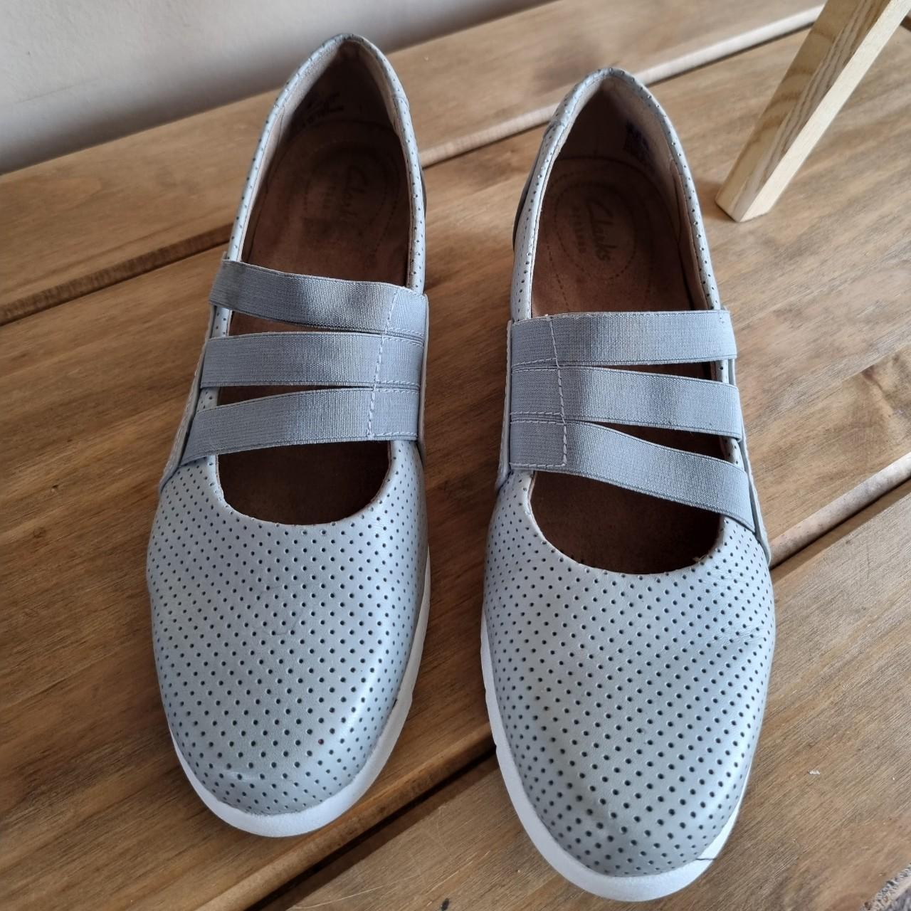 Clarks artisan grey leather trainers Lightweight... - Depop