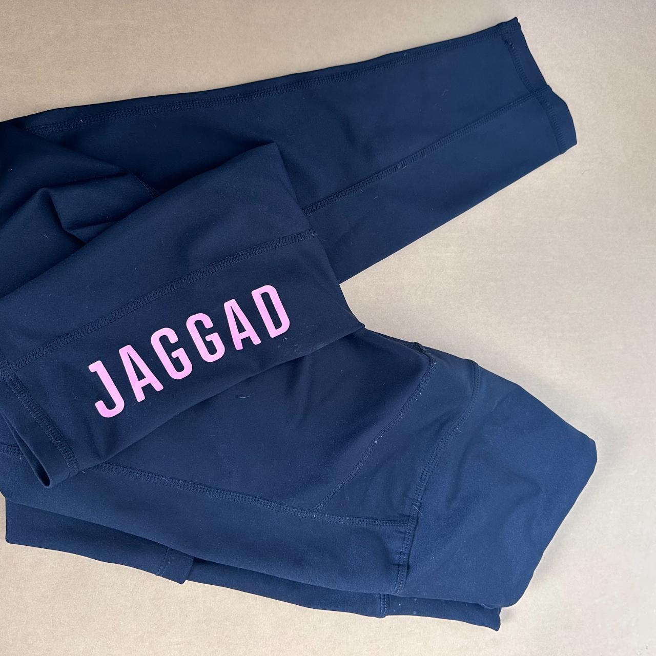 Jaggad Leggings with pink logo - Depop