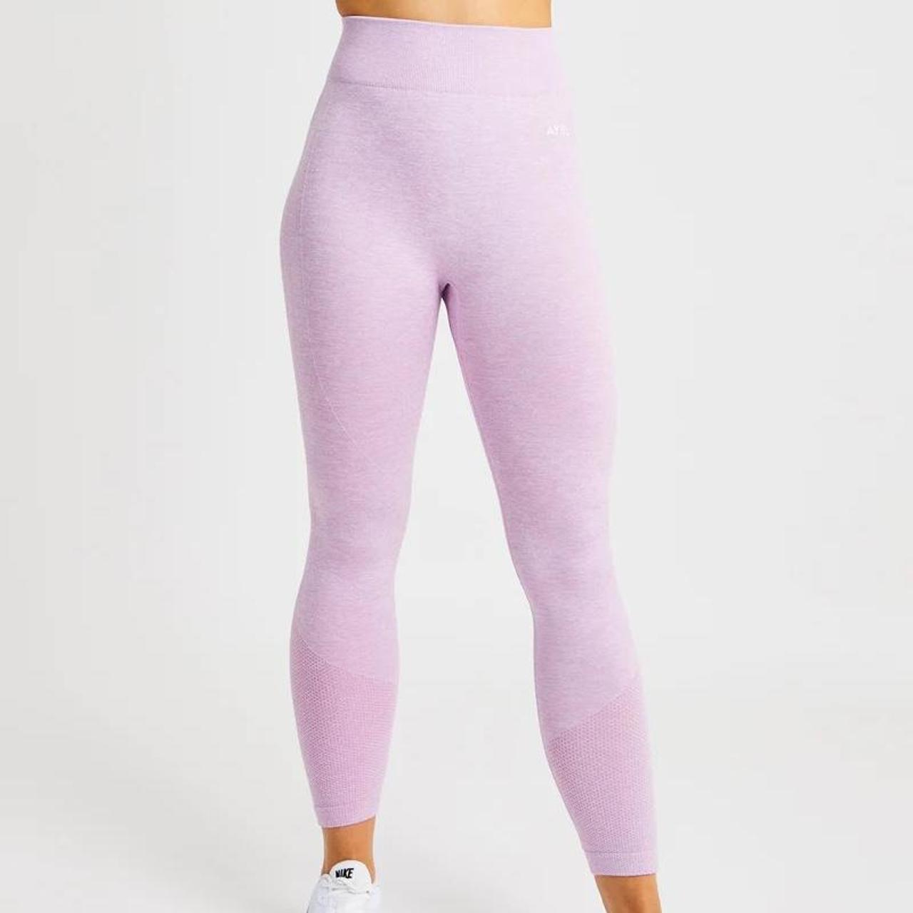 Women's Pink Leggings | Depop
