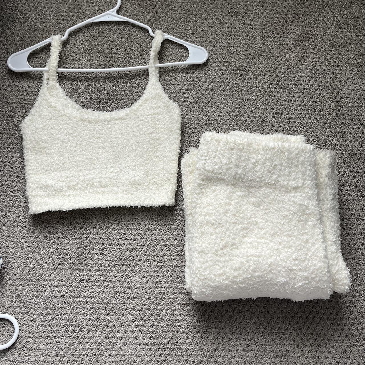 Skims cozy set Pants and tank White/Cream Size S - Depop