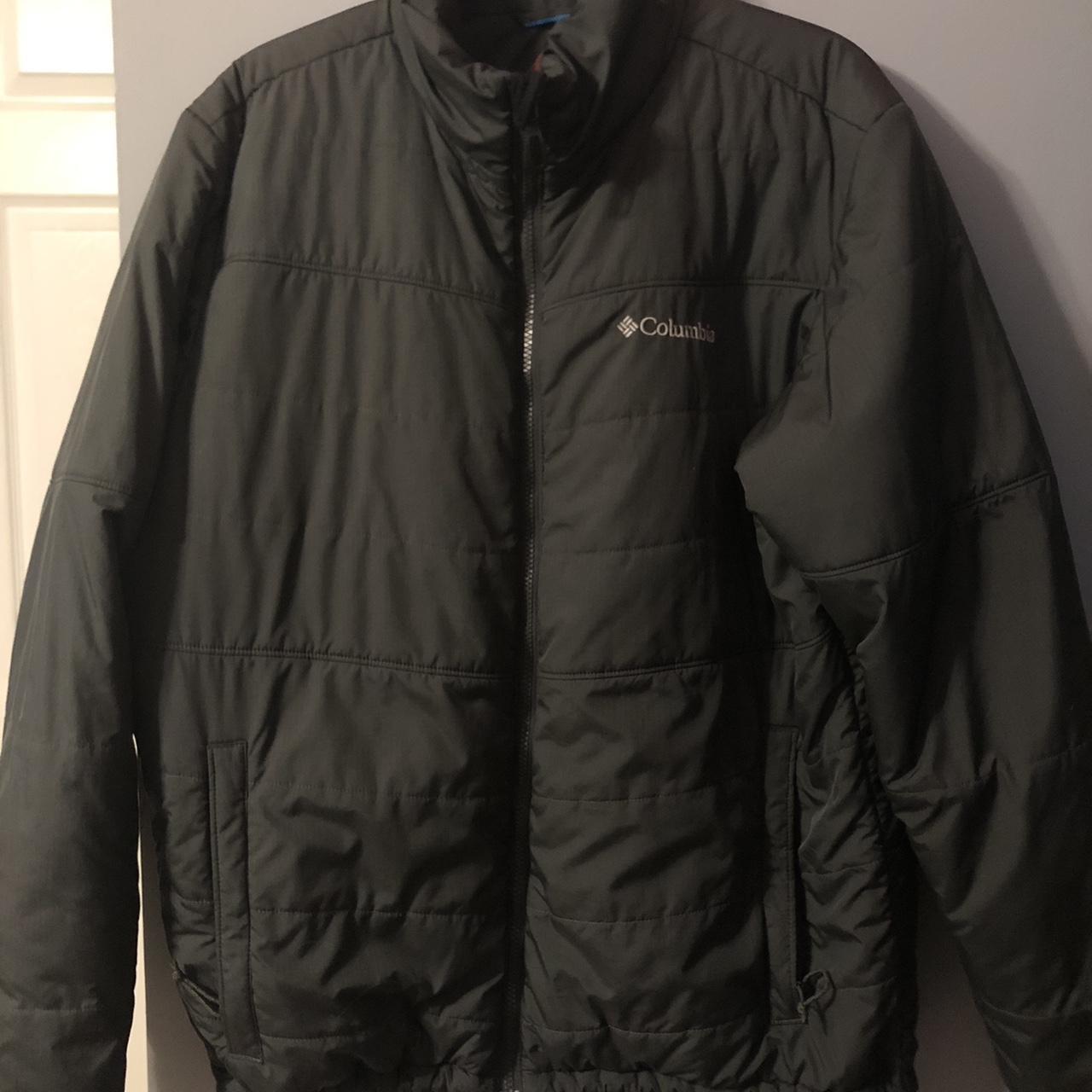 Dark grey Columbia puffer coat. In very good used... - Depop