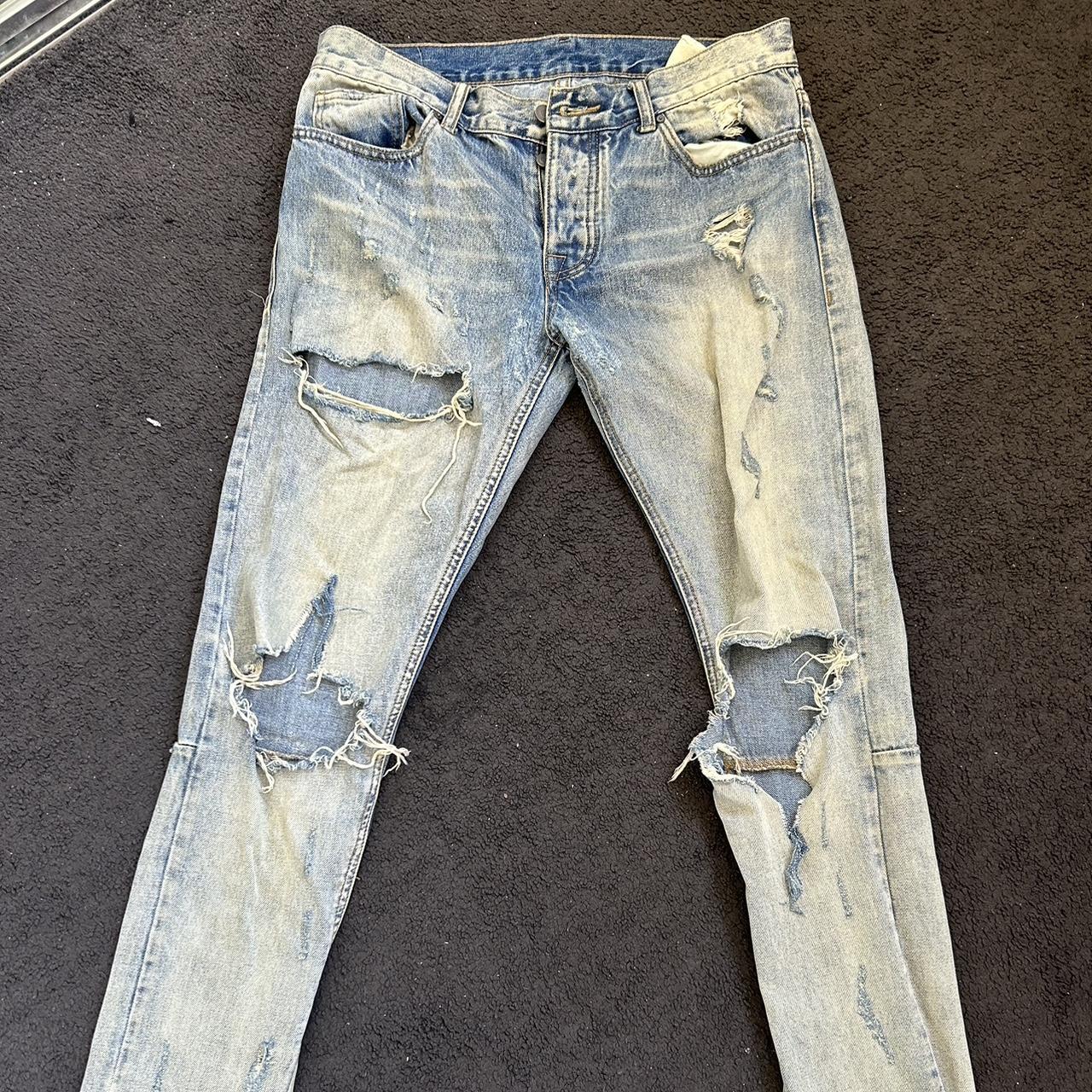 Ripped Jeans Size 32 Zip up bottom - Depop