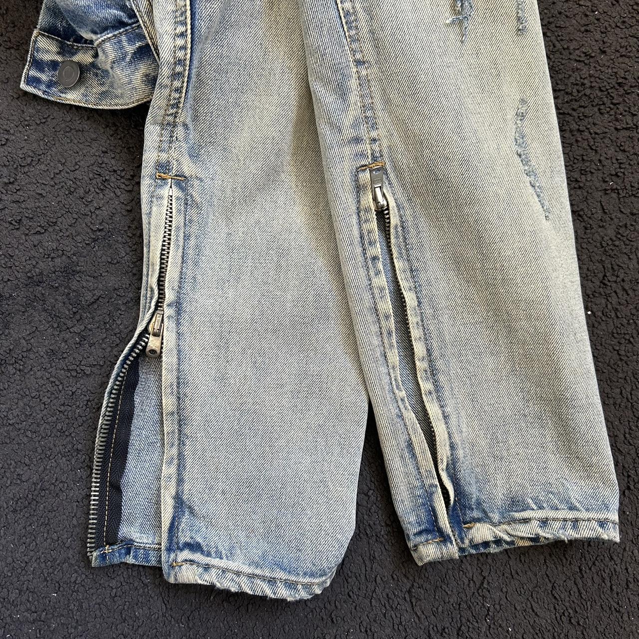 Ripped Jeans Size 32 Zip up bottom - Depop