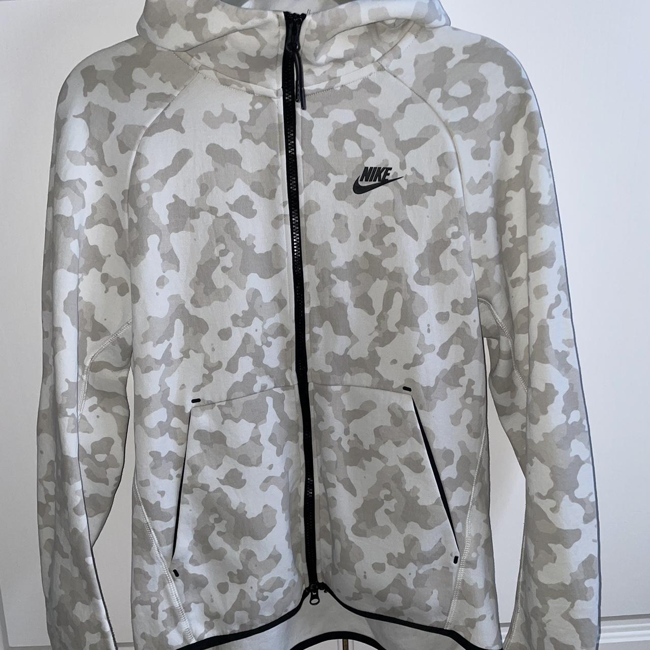 Nike tech fleece v2, hoodie camo white - Depop