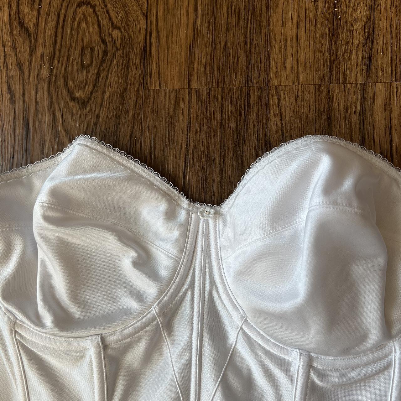 plus size white corset size 42C - Depop