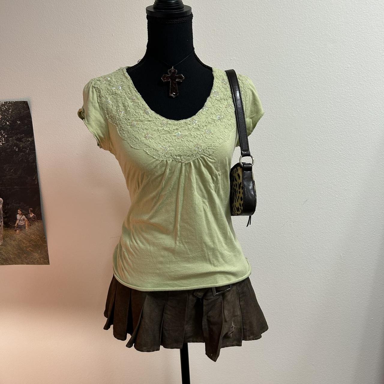 The cutest vintage pistachio green embroidered... - Depop