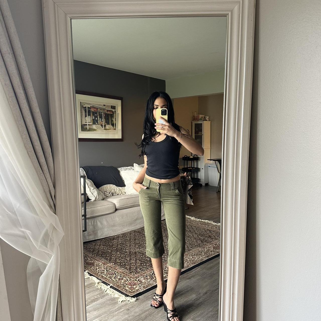 90s green capris - perfect for summer and spring... - Depop