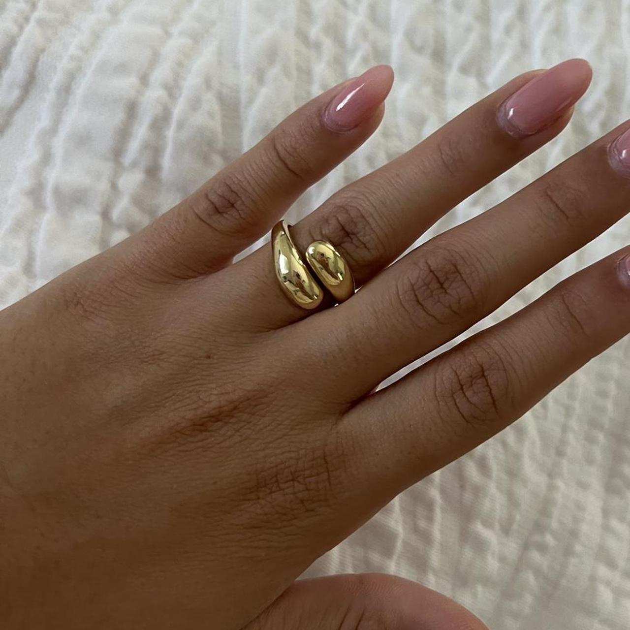 Gold chunky ring 💛🧸🎀 Size 7 Super cute and classy... - Depop