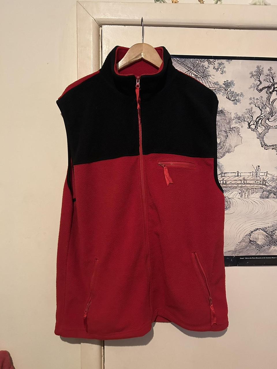 Red fleece zip up vest super warm and cozy size xxl - Depop