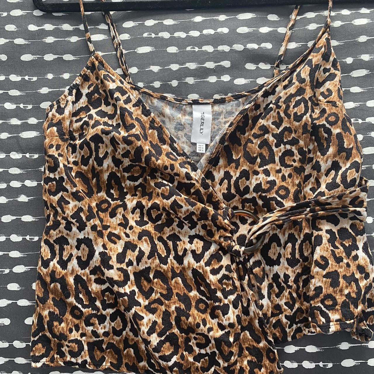 Wrap top. Cute for summer :) - Depop