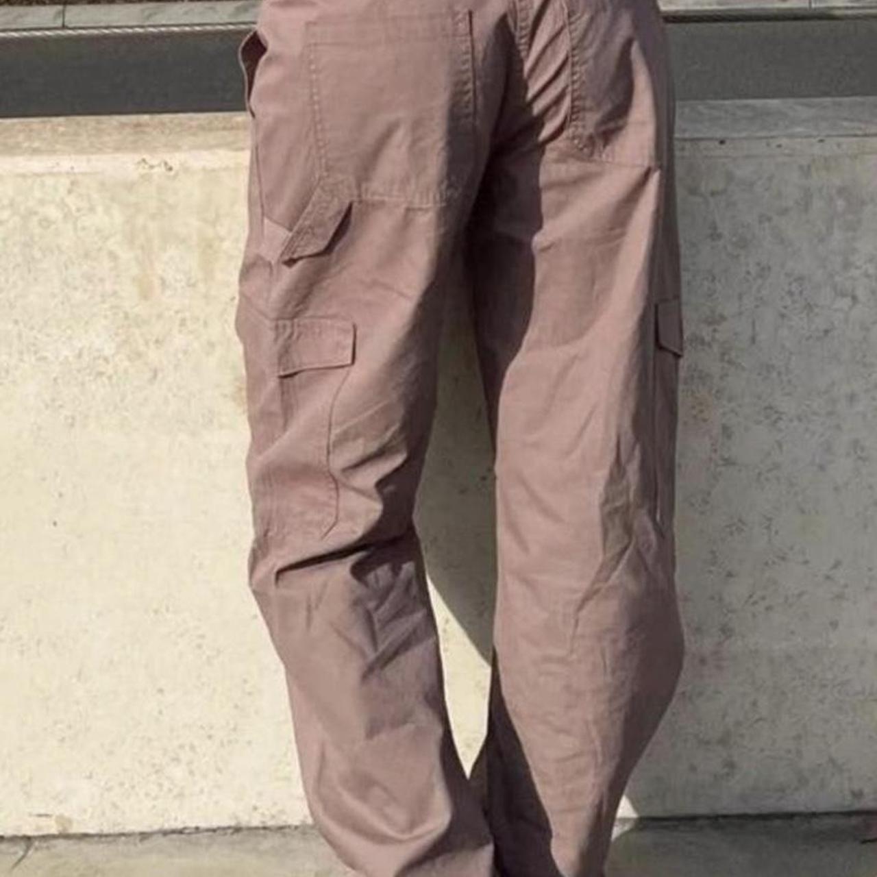 Supre cargo pants size 8 worn a handful of times - Depop