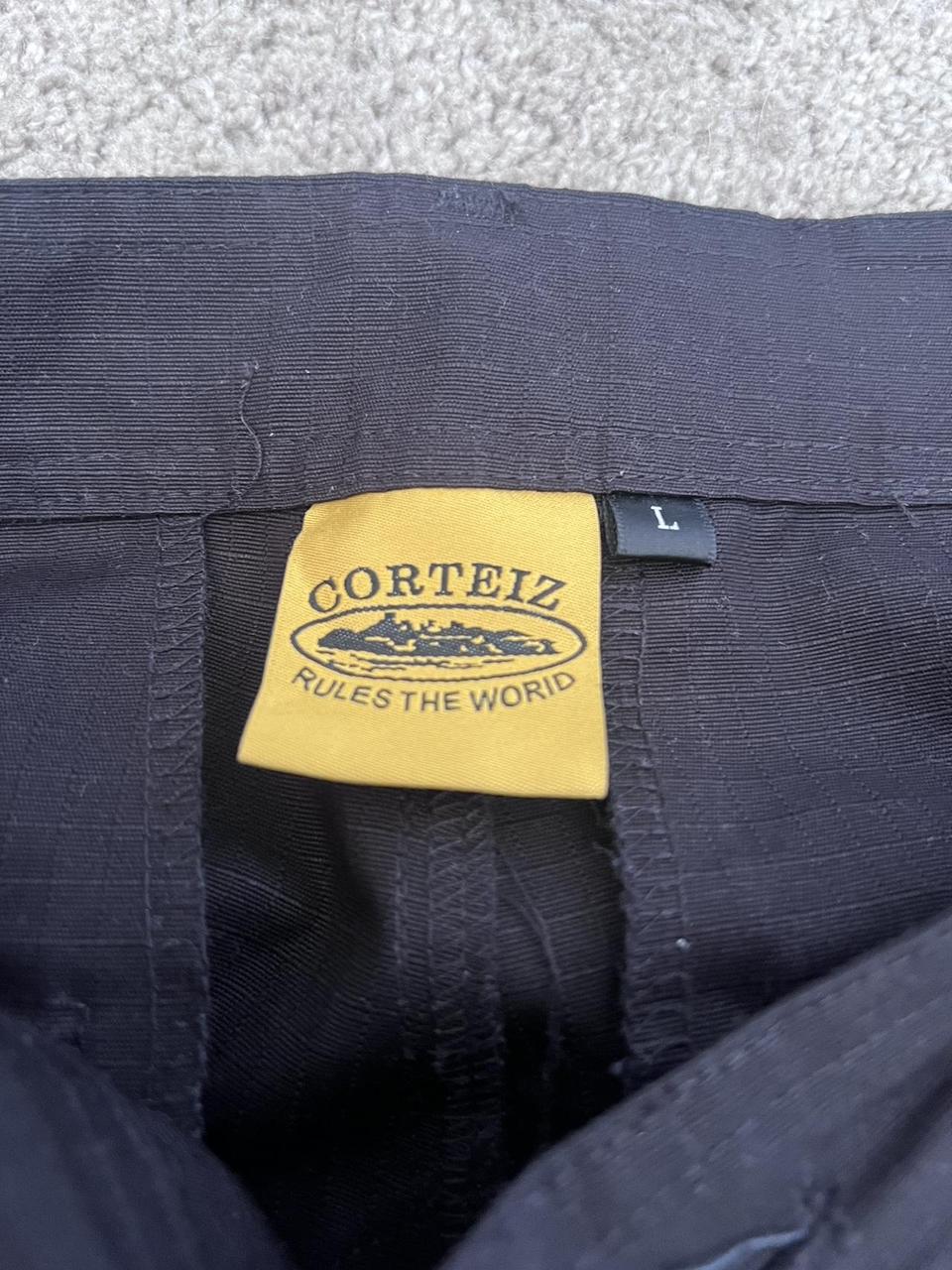 Cortiez cargo shorts size L fit like a small - Depop
