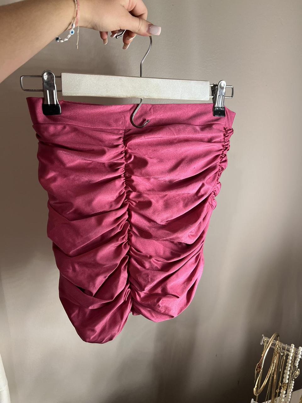 Edikted pink mini skirt size s - Depop
