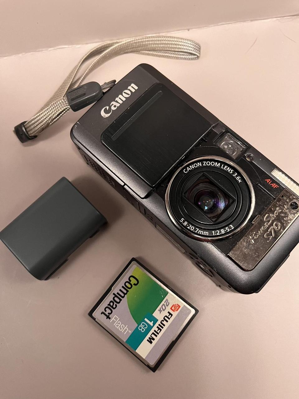 Canon powershot s70 vintage digital camera 7mp... - Depop