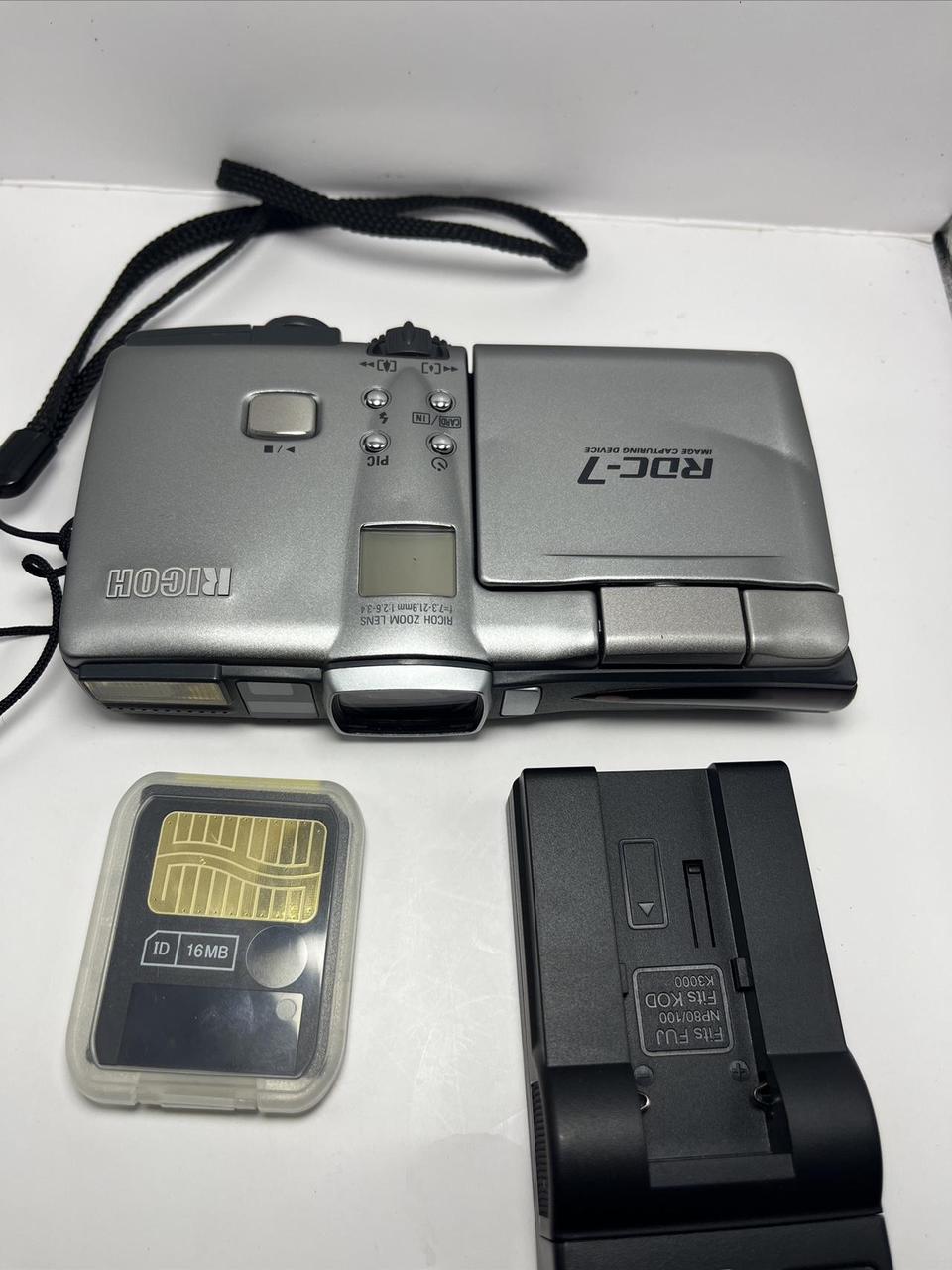 Ricoh RDC-7 vintage digital camera A quirky design... - Depop