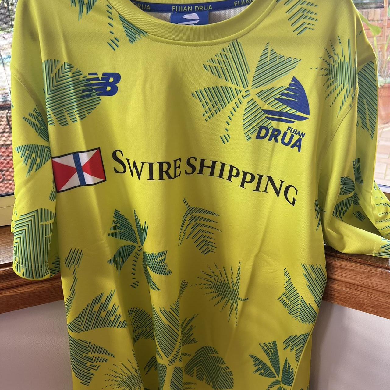 Fijian Drua training top - Super Rugby Never worn - Depop