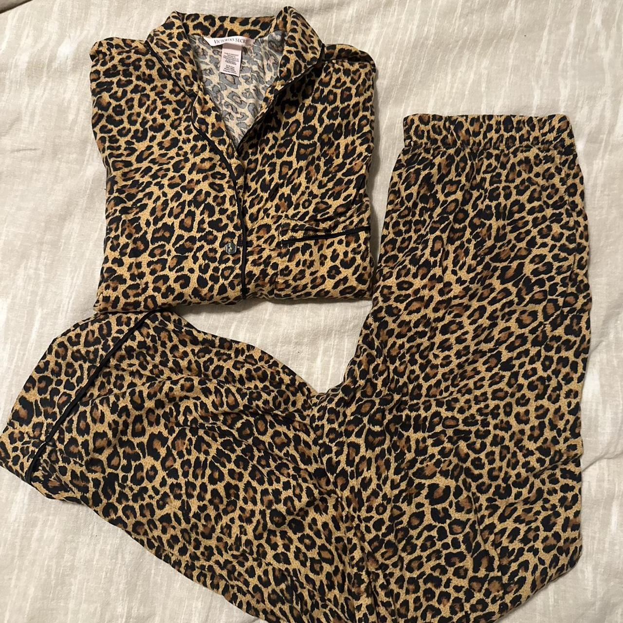 Victoria's Secret leopard print pajama set - comfy... | Depop