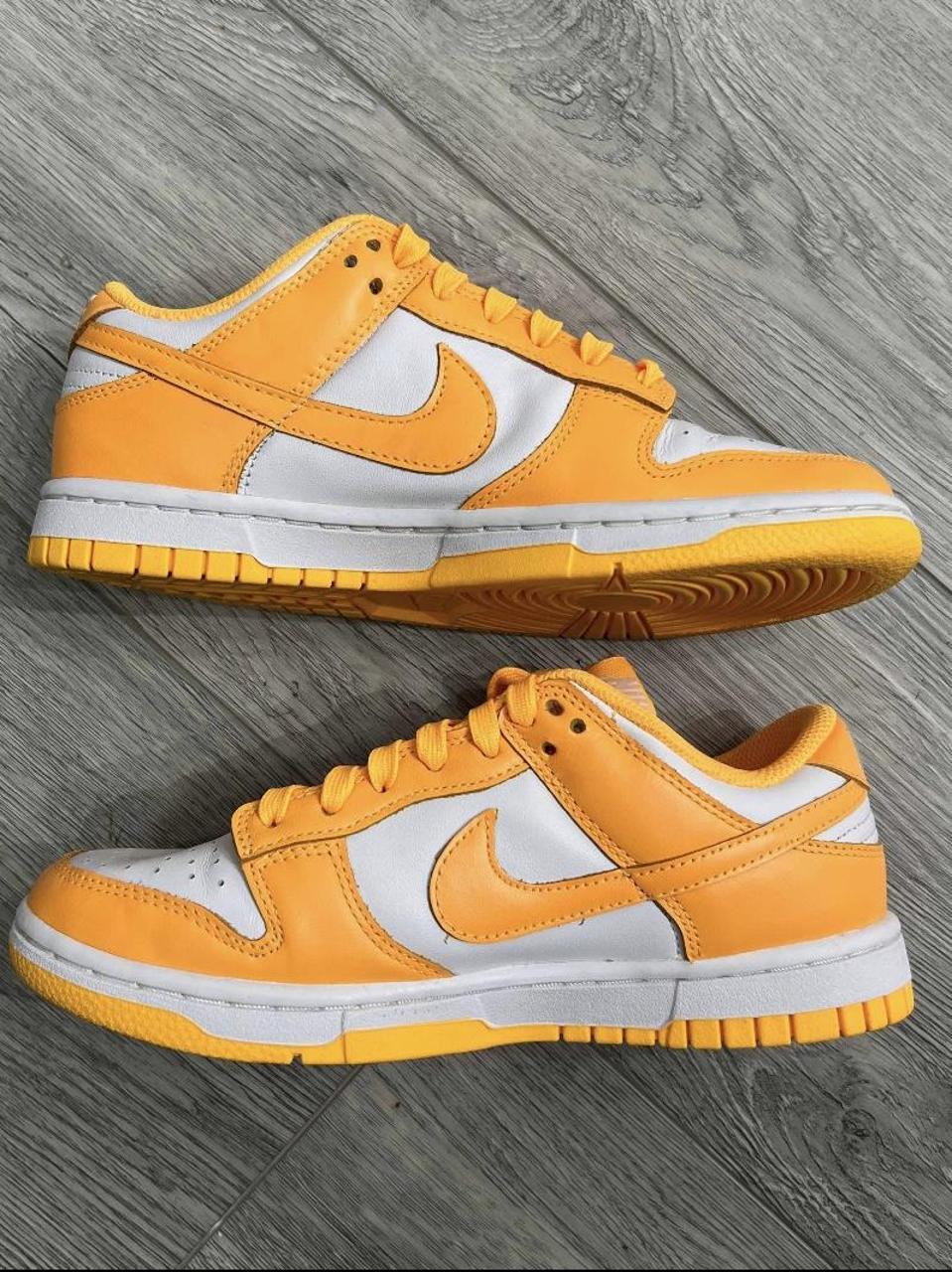 Wmns Laser Orange Dunk - Depop