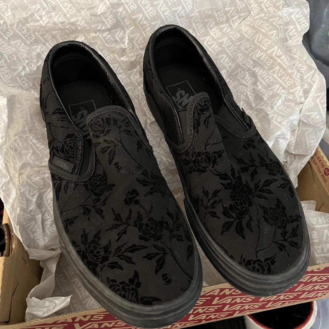 Vans Velvet Rose Classic slip on shoes size 7.5 - Depop