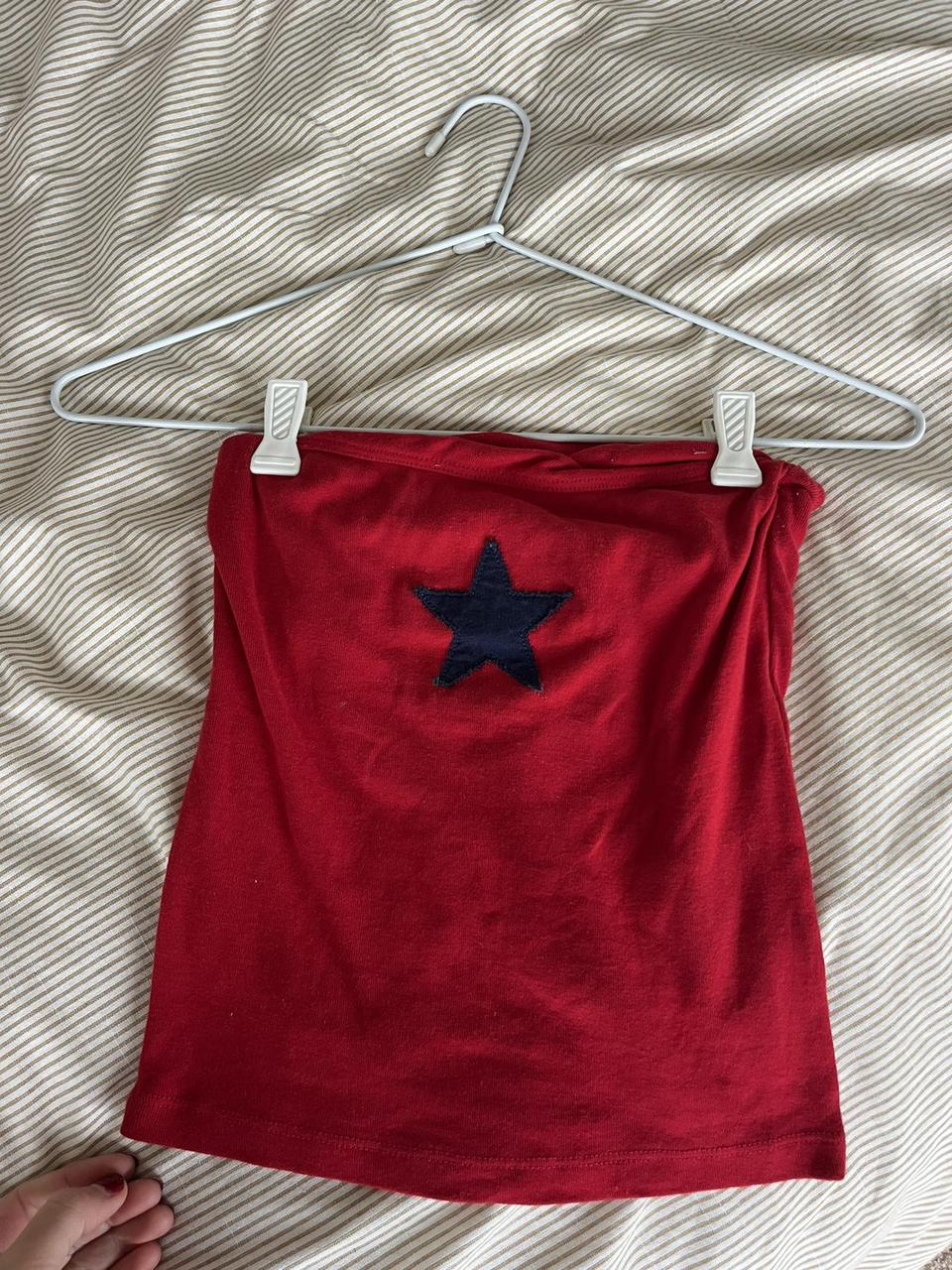 Subdued top bought in Italy - Depop