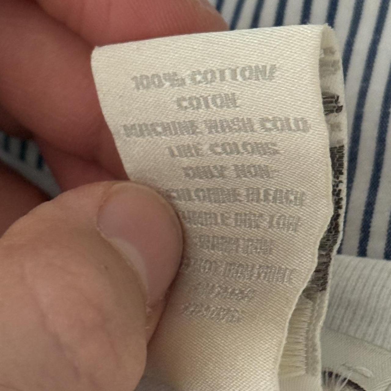 Super sick early 2000s Abercrombie muscle T-shirt.... | Depop