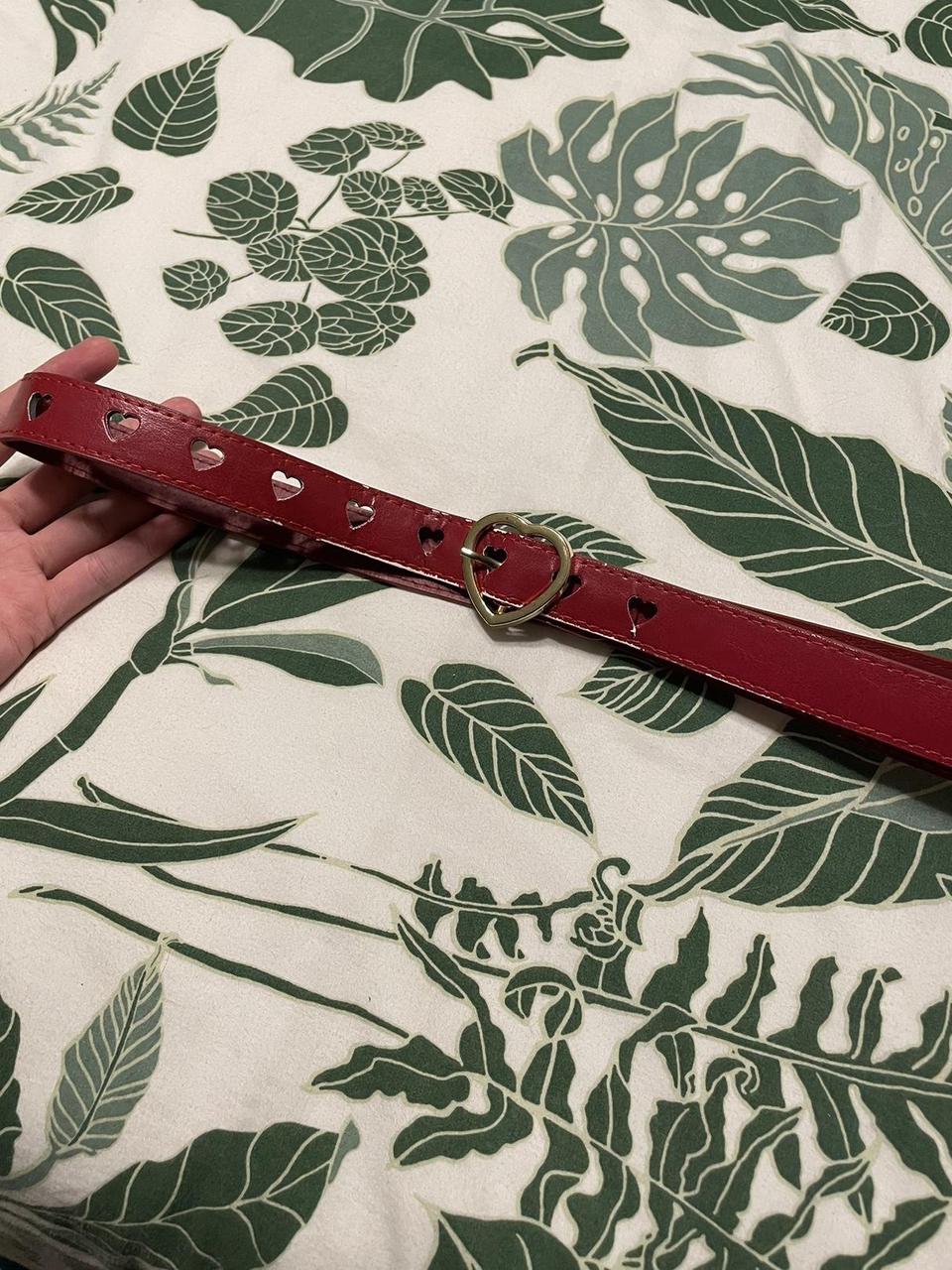 Red heart belt with gold heart buckle Women’s S... - Depop